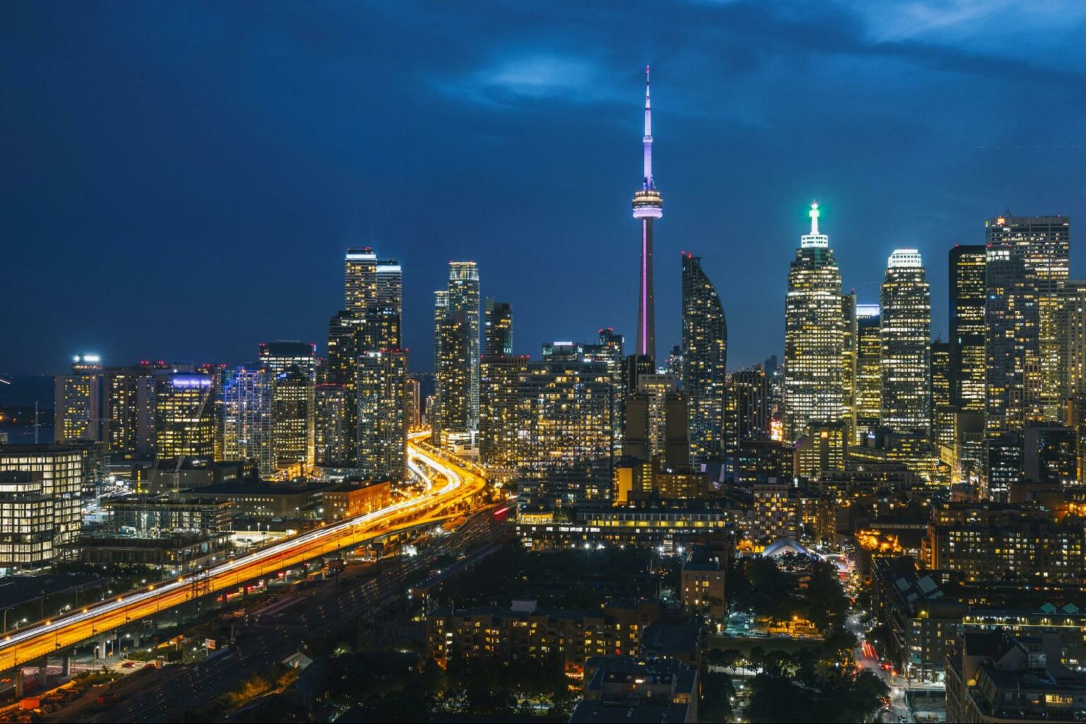 What to See in Downtown Toronto for Every Kind of Traveller